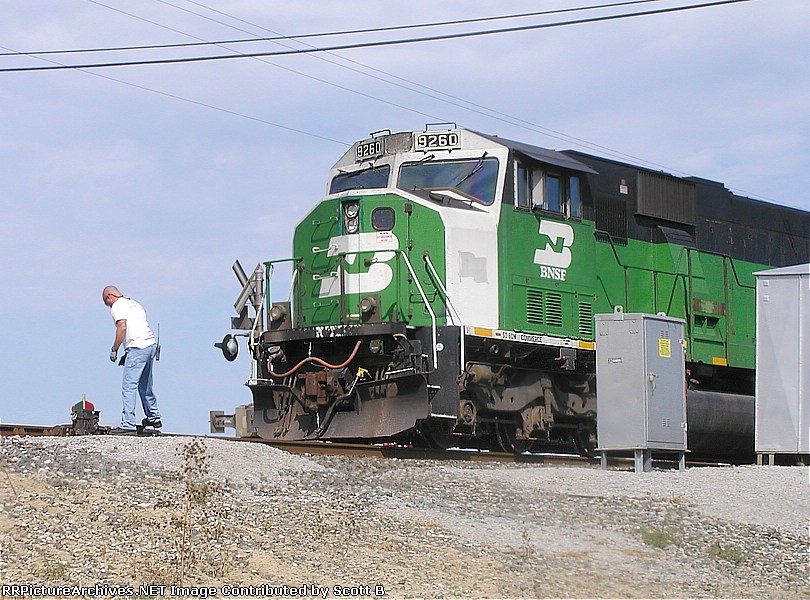 BNSF 9260 NS 42G west of Butler at the grain elevator.